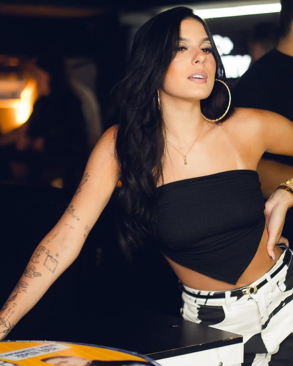 Ana Castela Nua Sexo Biquíni XXX Fotos